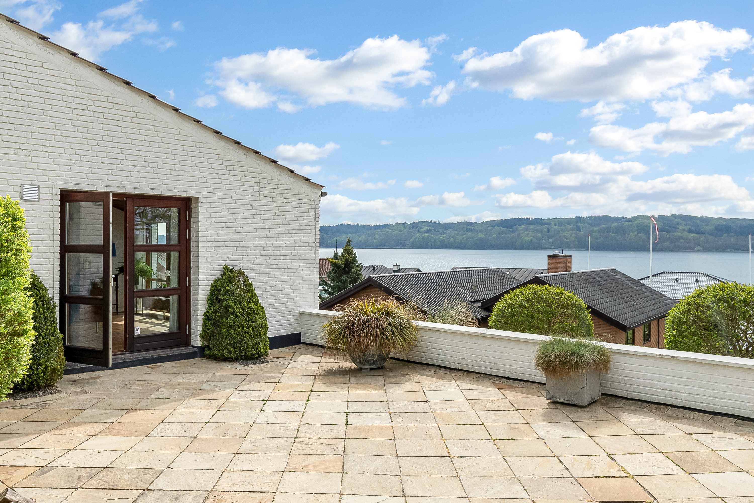 Solgt - Strandvejen 56, Bredballe, 7120 Vejle Øst - Nybolig